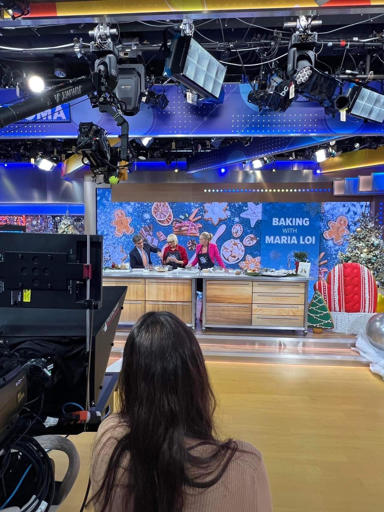 eKorinthos • Μαρία Λόη: Έφτιαξε κουραμπιέδες και δοκίμασε On Air ο Τζορτζ Στεφανόπουλος